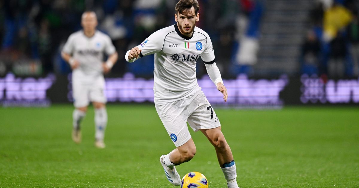 Dalla Francia: "Kvara priorità del PSG, club disposto ad una maxi ...