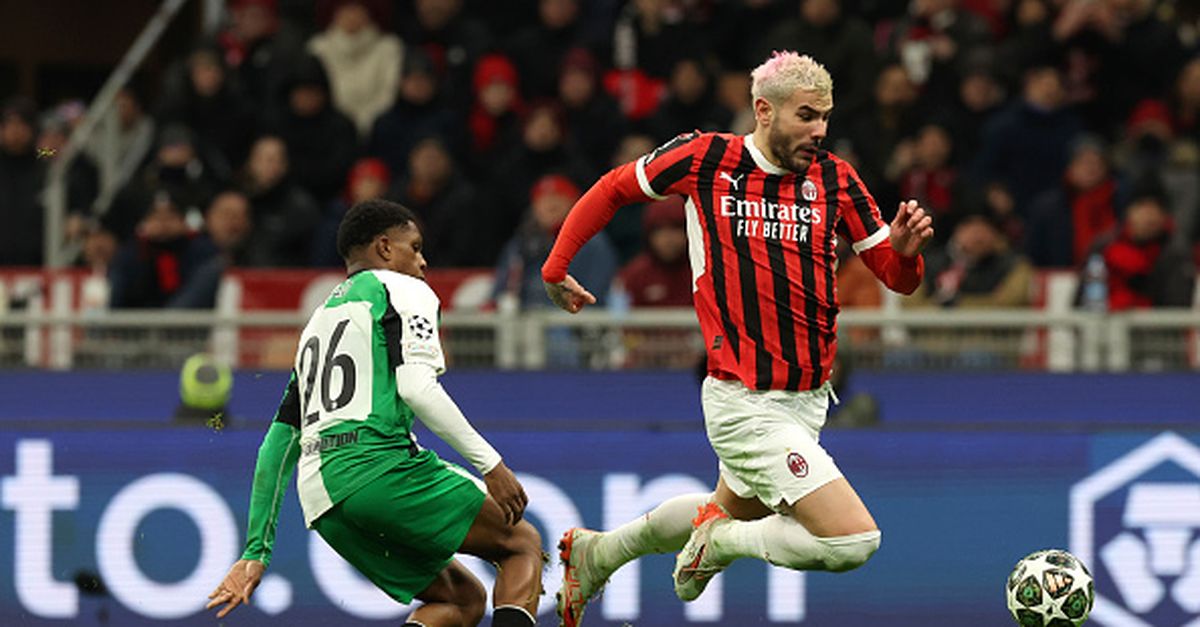 Il record di Theo Hernandez: primatista per cartellini rossi ricevuti ...