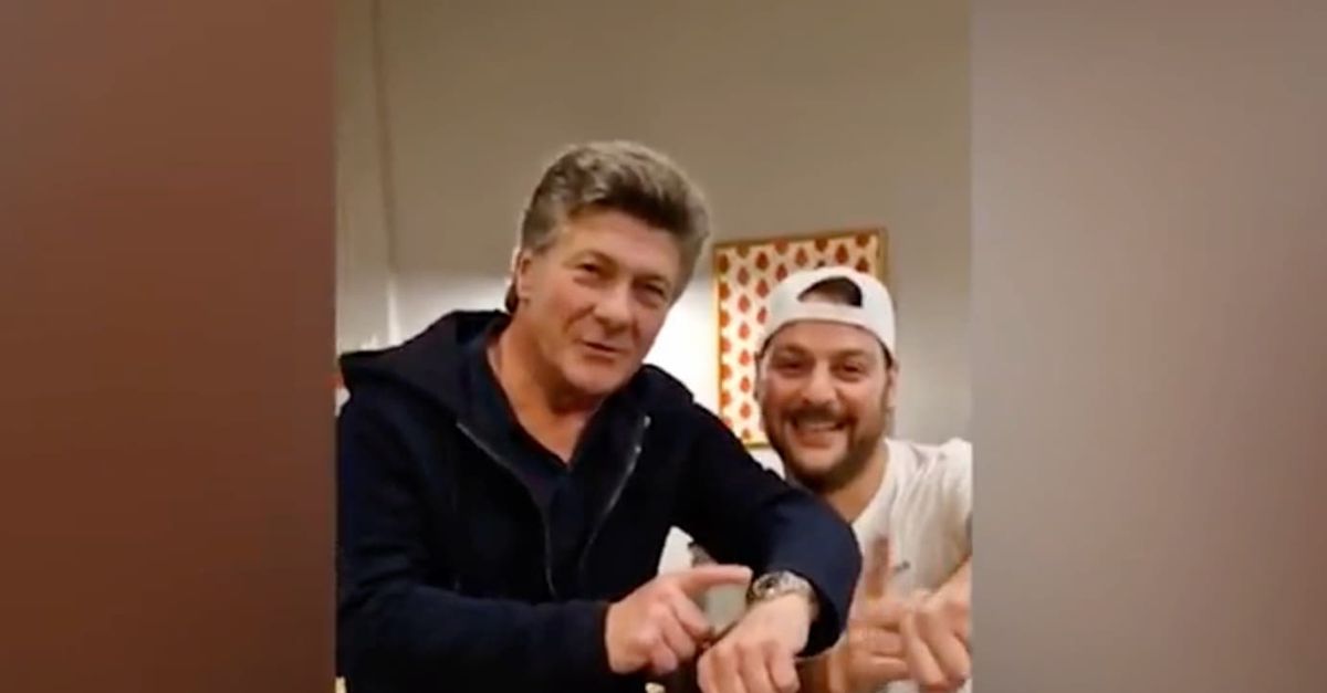 VIDEO / Mazzarri replica il famoso gesto dell’orologio - FC Inter 1908