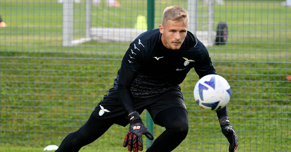 UFFICIALE | Lazio, ceduto Adamonis: il portiere al Catania a titolo ...