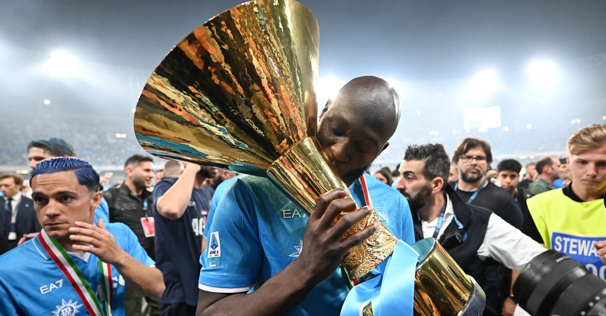 The best of Big Rom, il Napoli omaggia la prima stagione in azzurro di ...