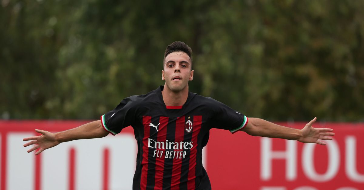 Tanti auguri a Youns El Hilali: il messaggio social del Milan - Pianeta ...