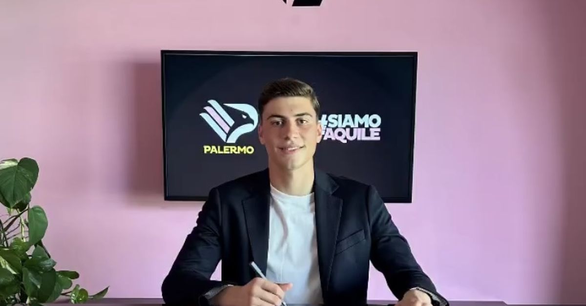 Palermo, primo contratto da professionista per Nespola: l’annuncio e i ...