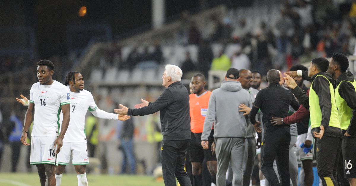 “I congolesi facevano riti voodoo”: il ct della Nigeria perde la testa ...