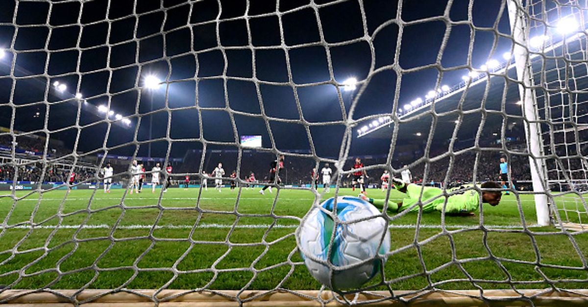 Il rigore di Leao: Rafa si conferma dal dischetto dopo Milan-Fiorentina ...