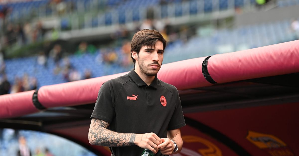 Lucci (Curva Sud) si rivolge a Tonali: “Rossonero a vita, noi lo ...