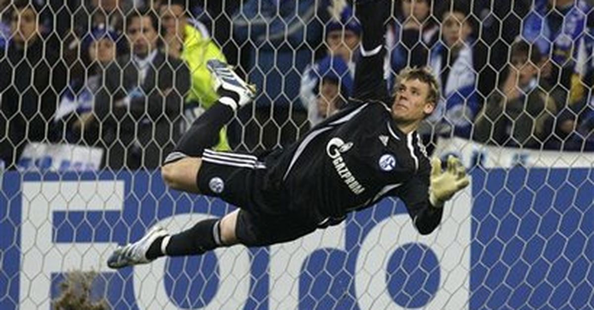 Neuer contestato: ”Tifi Schalke, non ti vogliamo” - Toro News