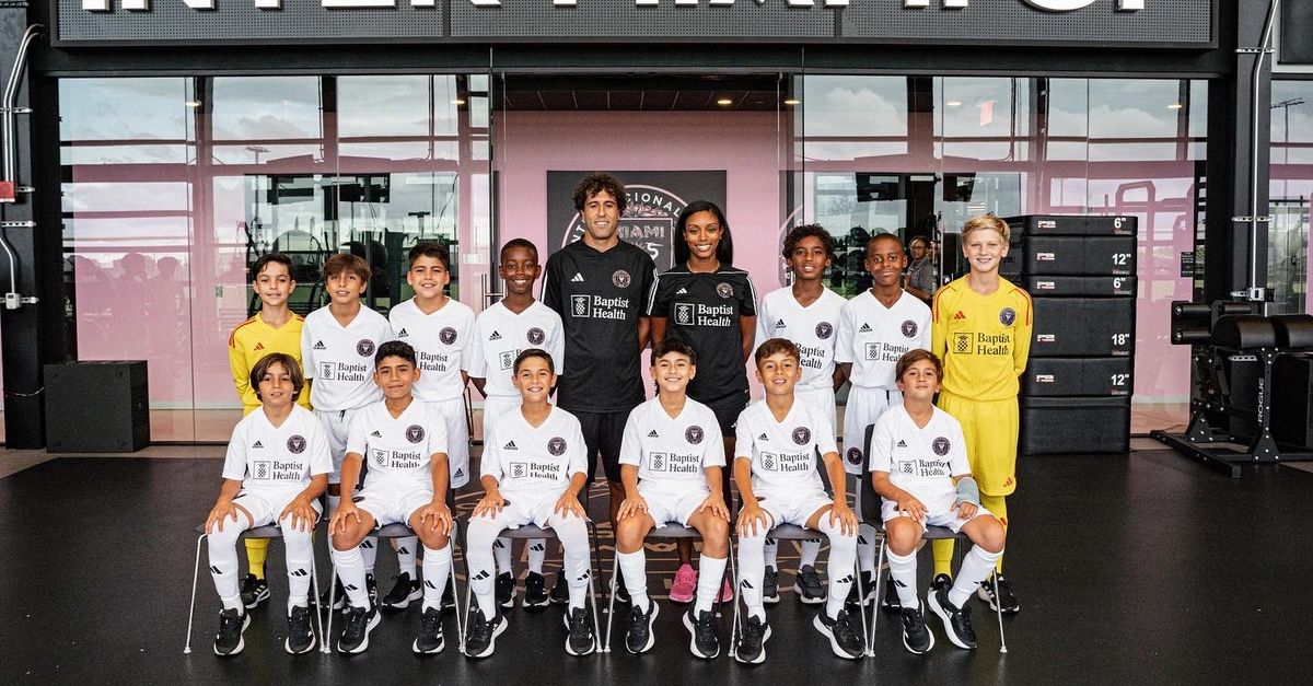 Inter Miami, ecco le prime foto ufficiali di Thiago e Mateo Messi nelle ...