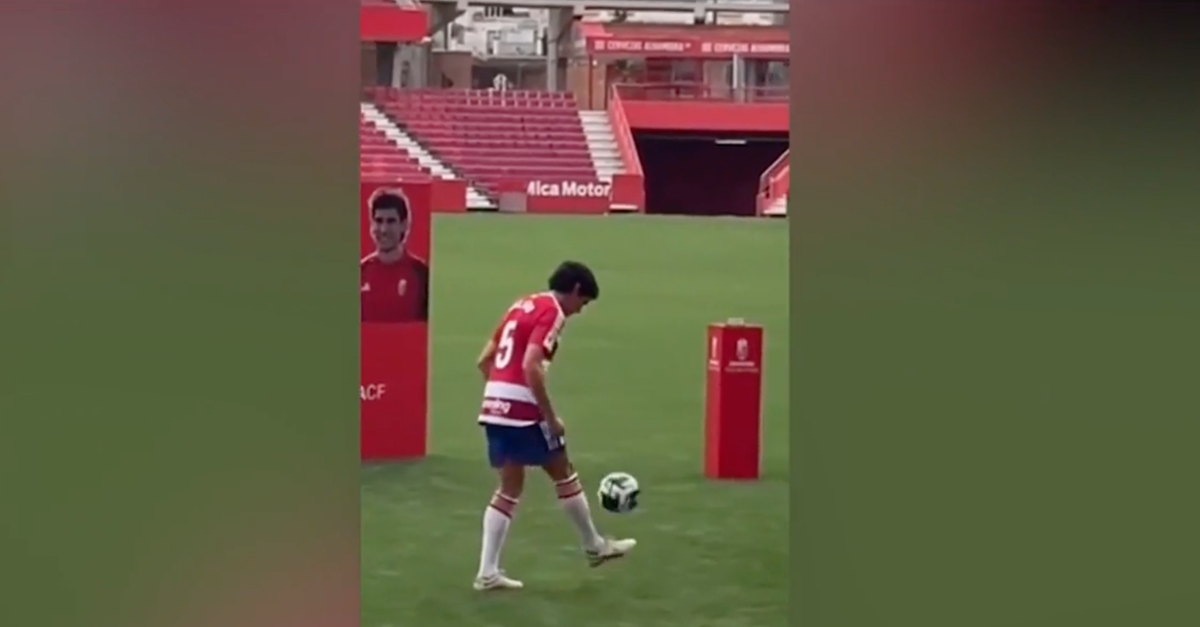 VIDEO/ Vallejo, la presentazione a Granada è imbarazzante - FC Inter 1908